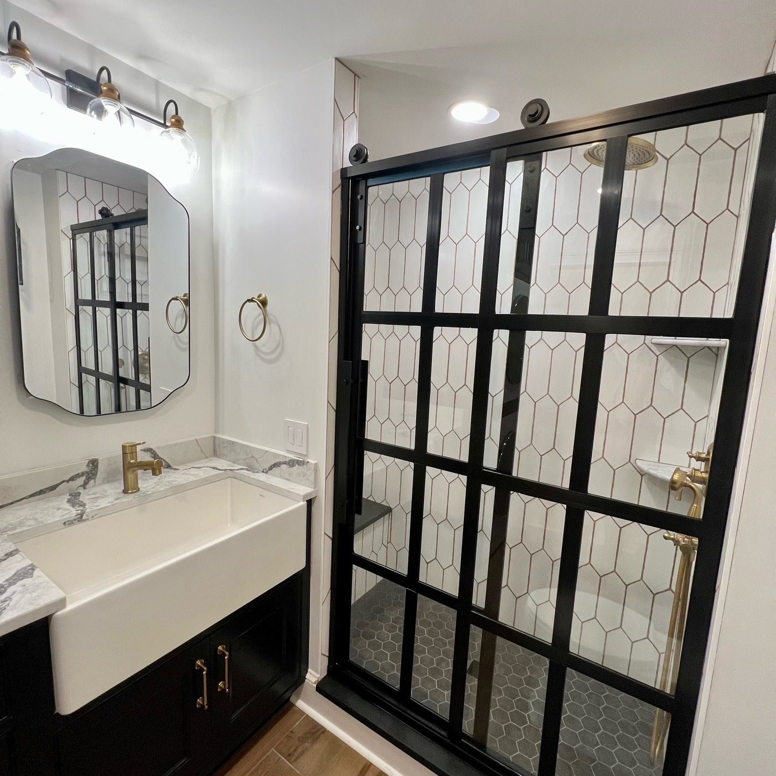 Gridscape GS1 Eclipse Sliding Shower Door in Black with Clear Glass ...